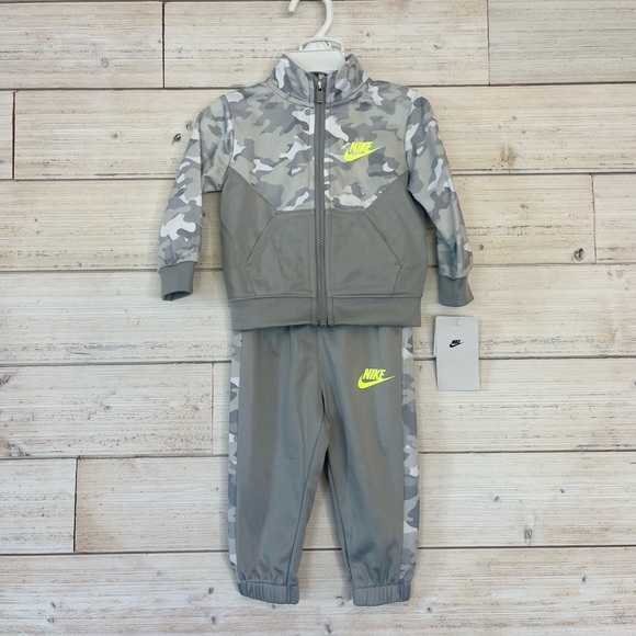 Nike | Matching Sets | Nwt Nike 2piece Tracksuit Set | Poshmark